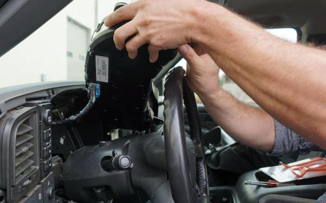 How To Diagnose Dash Cluster Problems | ISS Automotive - ISS Auto